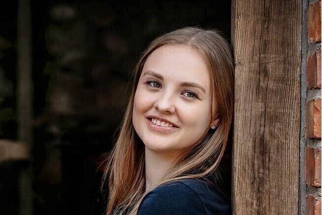 21-letnia Kaja Jarosz z Rozprzy gwiazdą show Polsatu "Farma" - ePiotrkow.pl